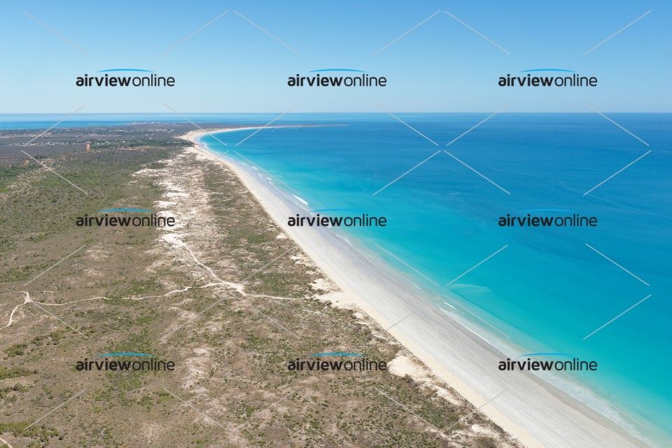 Aerial Photography Cable Beach Looking South - Airview Online